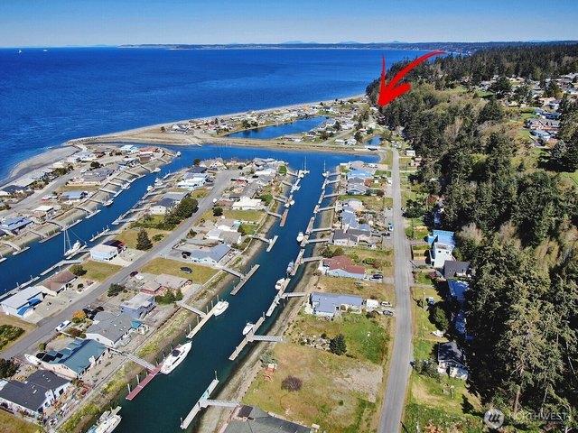 3545 Shell St, Greenbank, WA 98253