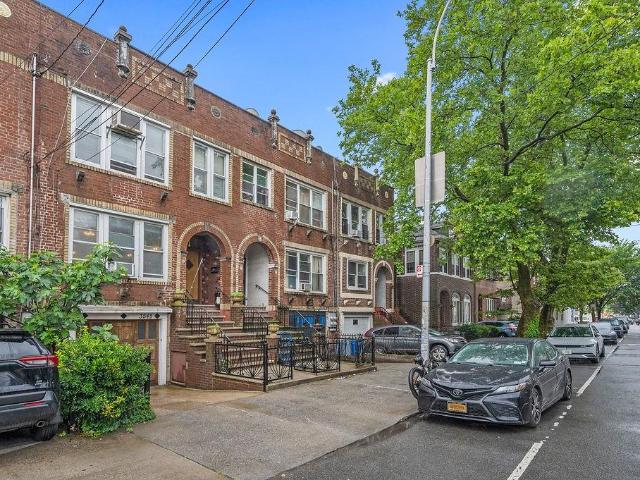 3545 12th Avenue | Compass