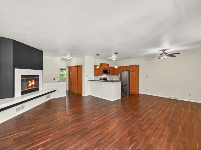 3546 W Rawson Ave
