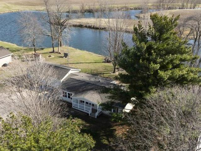 3547 N Lloyd Ln, Astoria, IL 61501