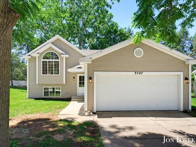 3547 Breton Valley Dr SE, Grand Rapids, MI 49512