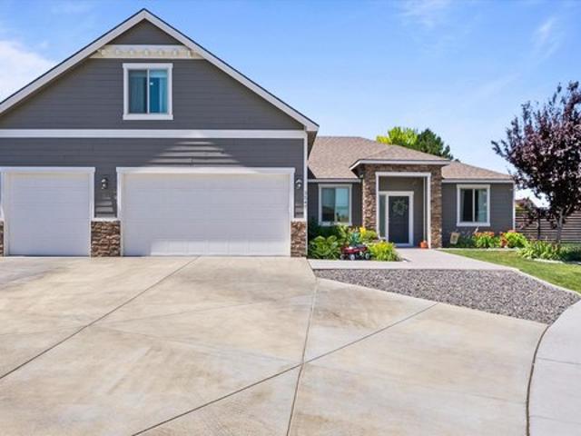 3547 Curtis Dr, West Richland, WA 99353