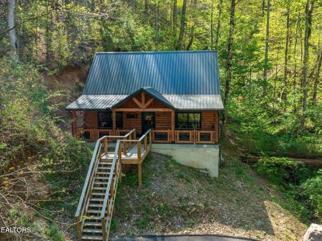 3547 Sugar Maple Loop Rd, Sevierville, TN 37862