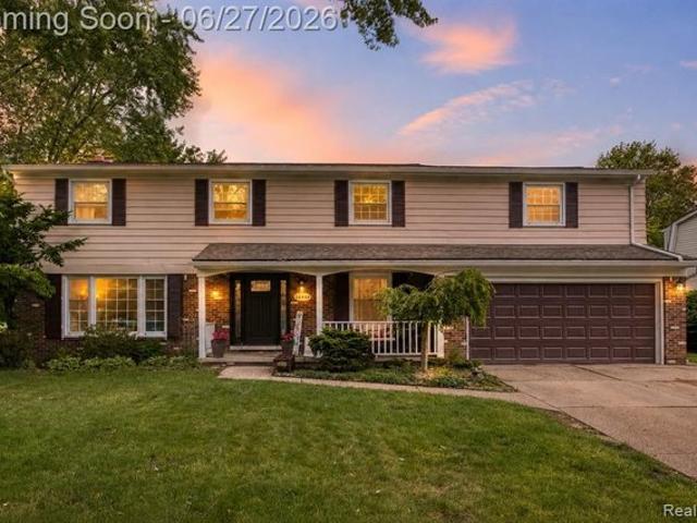 35484 Bennett St, Livonia, MI 48152