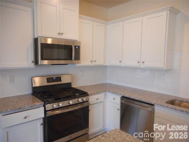3548 Secrest Landing