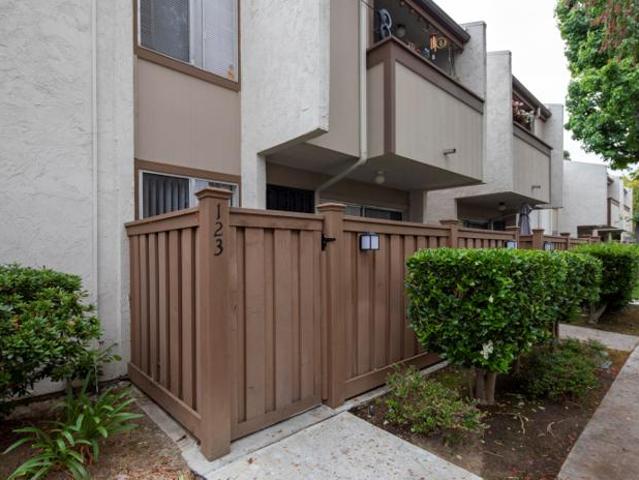 3549 Castle Glen Dr 123, San Diego, CA 92123