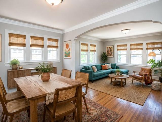 3549 Emerson Ave S Apt 204, Minneapolis, MN 55408