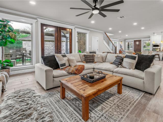 3549 Leesburg Path