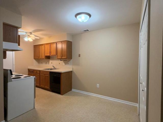 35401 Hickory Woods Lane # 3