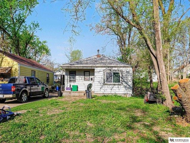 3540 N 39th St, Omaha, NE 68111