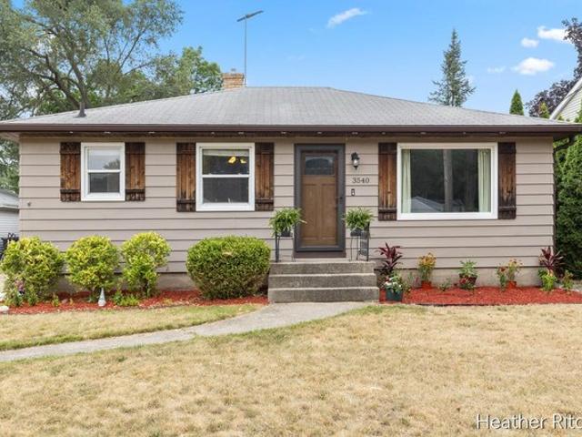 3540 Raven Ave SW, Wyoming, MI 49509