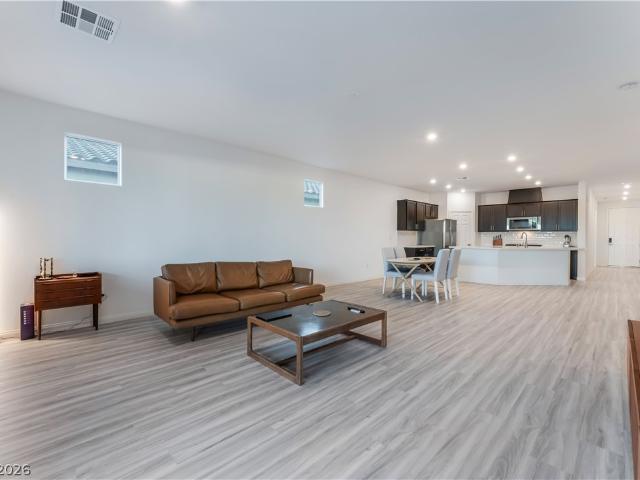3540 Valley Lily Street