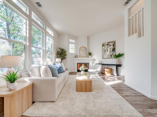 3541 Madison Common