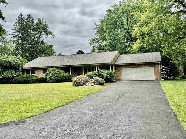 3542 Bee Ln, Beloit, WI 53511