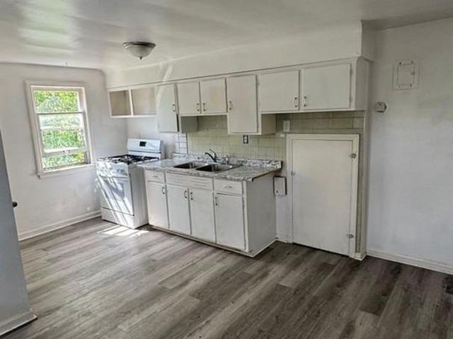 3542 W 119th St, Cleveland, OH 44111 2 Bedroom Apartment for Rent at 3542 W 119th St, Cleveland, OH 44111 Jefferson