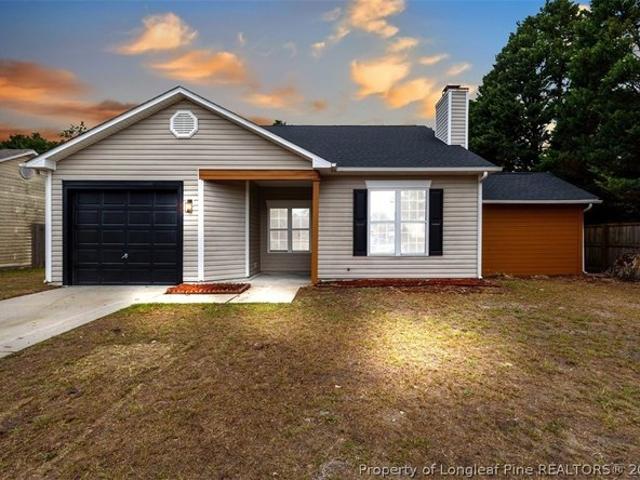 3542 Winesap Rd, Hope Mills, NC 28348