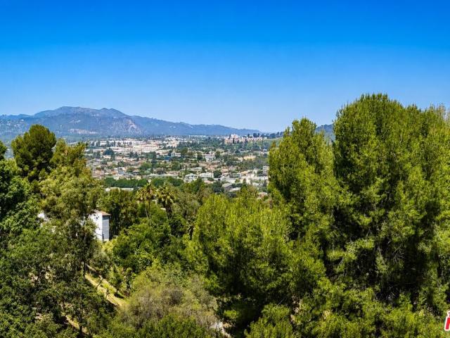 3543 Lavell Drive