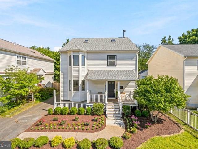 3543 18th St S, Arlington, VA 22204