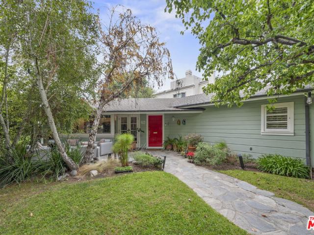 354 14th St, Santa Monica, CA 90402 | MLS #26653 | Compass