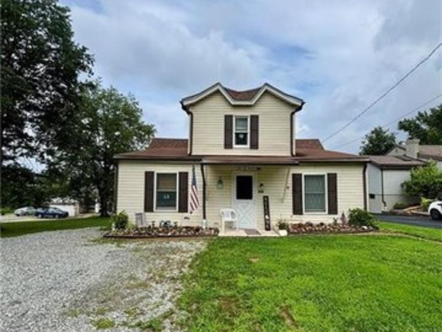 354 1st St, Irwin, PA 15642