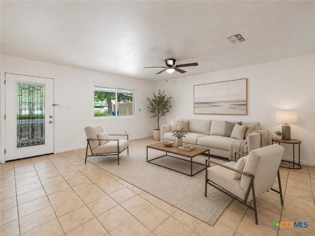 354 356 Bobolink Drive