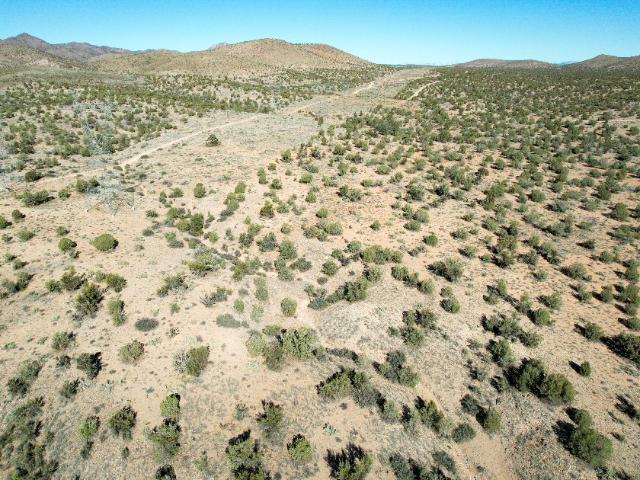 354 42 N Quail Nest Rd, Kingman, AZ 86401 | MLS #038059 | Compass