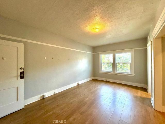 354 Chestnut Avenue 4