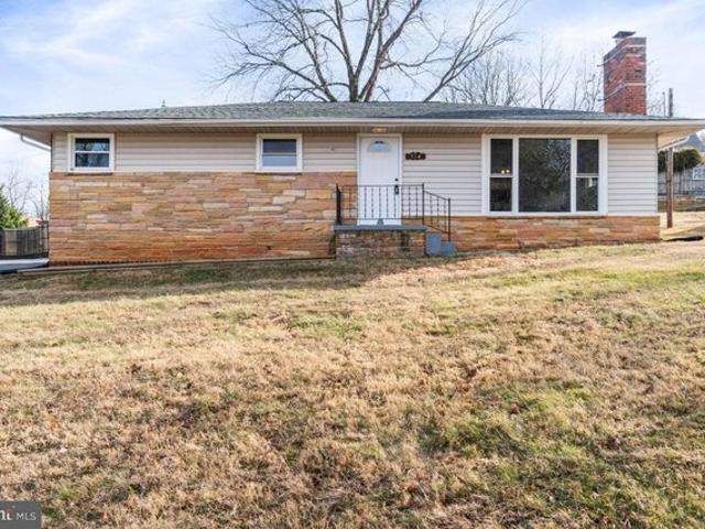 354 Berry St, Orange, VA 22960