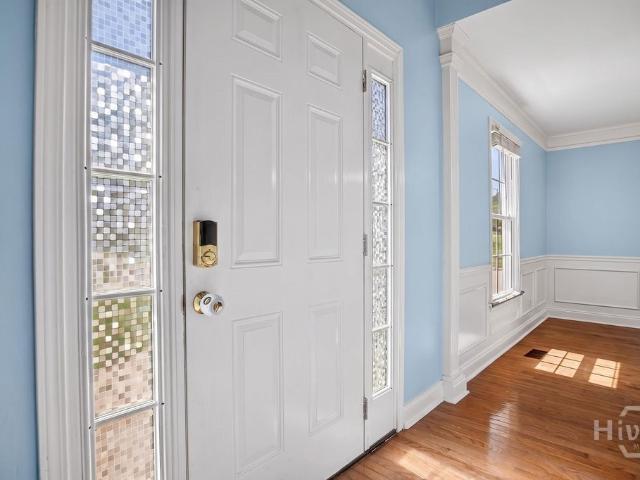 354 E Creek Bend