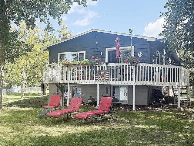 354 E River Dr, Park Rapids, MN 56470