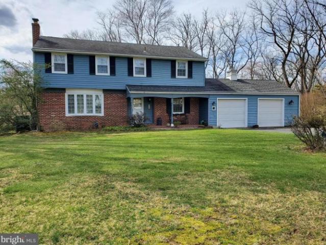 354 Fairhill Dr, Southampton, PA 18966