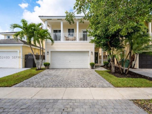 354 NE 35th Ave, Homestead, FL 33033