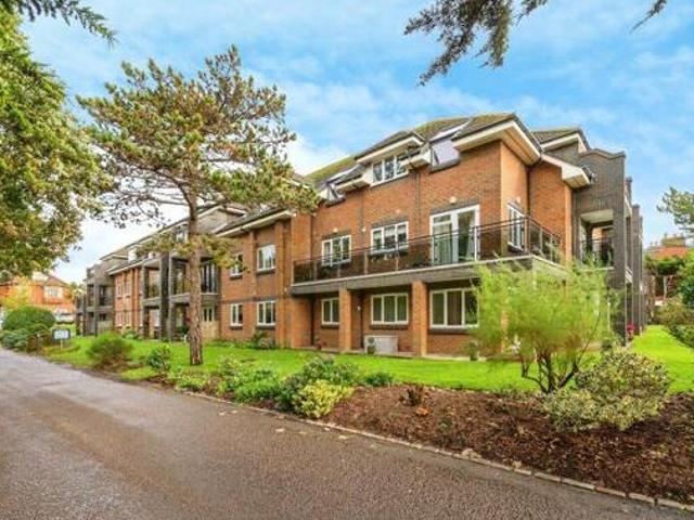 354 Sea Front, The Gate House, Hayling Island, 1 Bedroom Flat