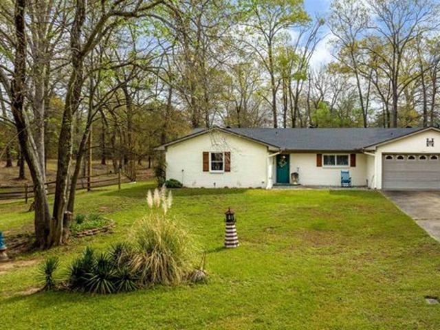 354 Summerfield Rd, Longview, TX 75605