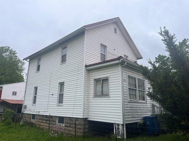 354 Pine St, Meadville, PA 16335