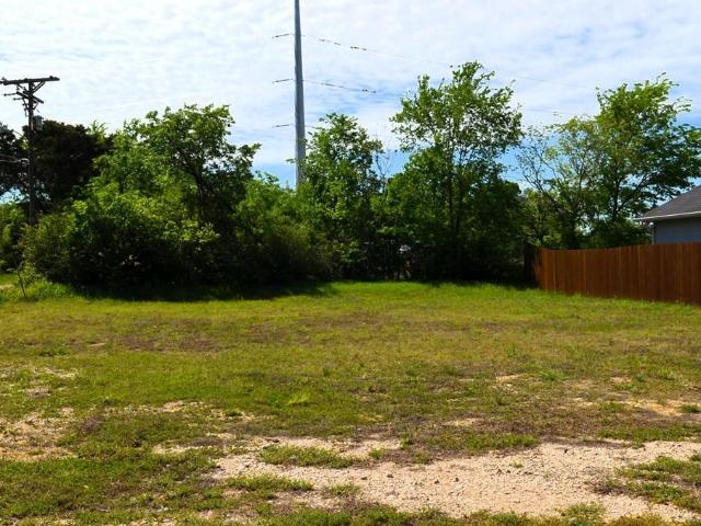354 Preston Rd, Mabank, TX 75147 | MLS #21234