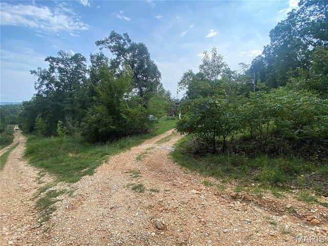 354 Red Fox Dr, Bourbon, MO 65441