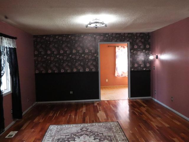 354 W 12 Street