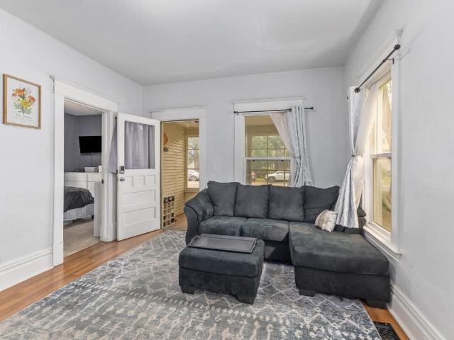 354 W 17th Street