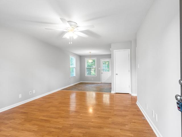 354 Woodale Dr
