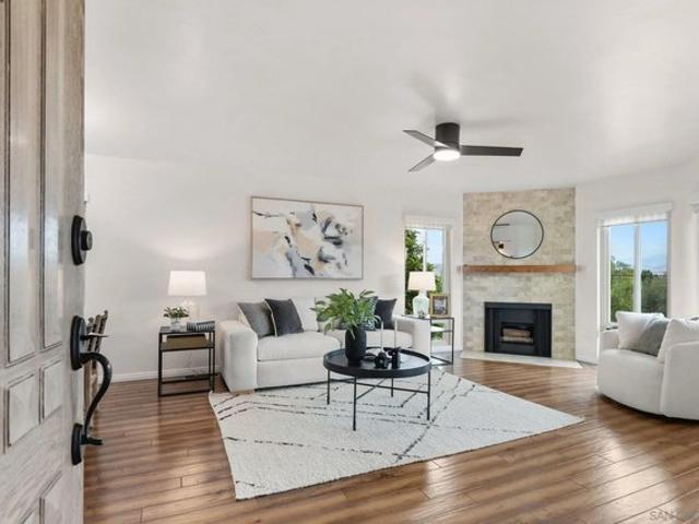 354 Travelodge Dr, El Cajon, CA 92020