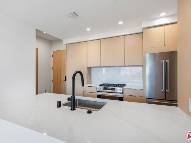 3555 Overland Avenue 306