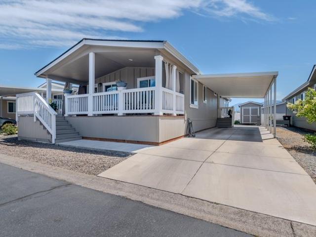 3555 S Pacific Hwy Spc 205, Medford, OR 97501