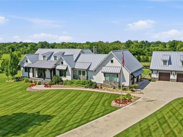 3556 E Centerville Rd, Sugarcreek Township, OH 45370