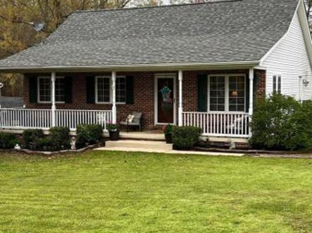 35576 Army Navy Dr, Mechanicsville, MD 20659