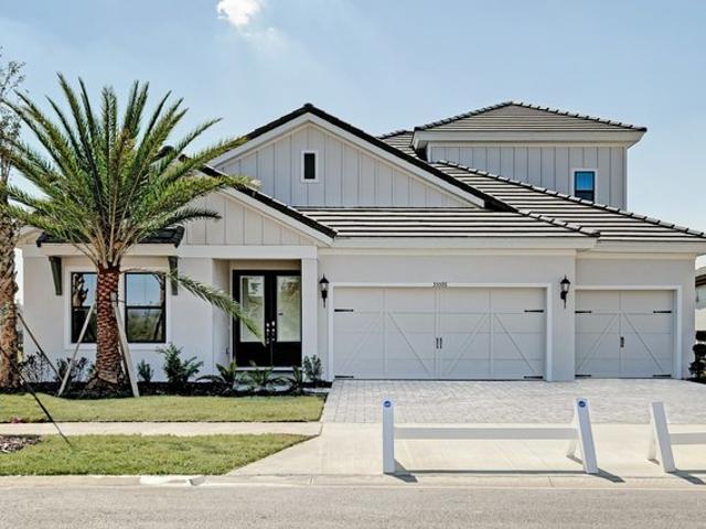 35576 Big Hawk Dr, Zephyrhills, FL 33541