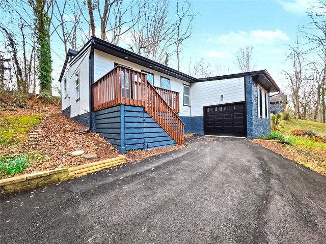3557 Meadow Lane