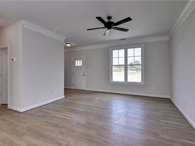 3557 Amberley WAY