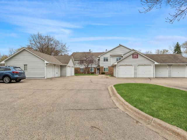 3557 Blue Jay Way # 202