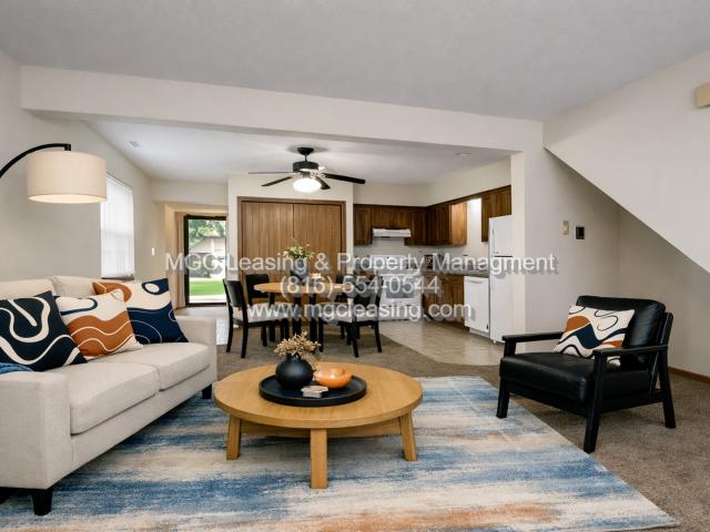 3557 3563 NE Independence Cir